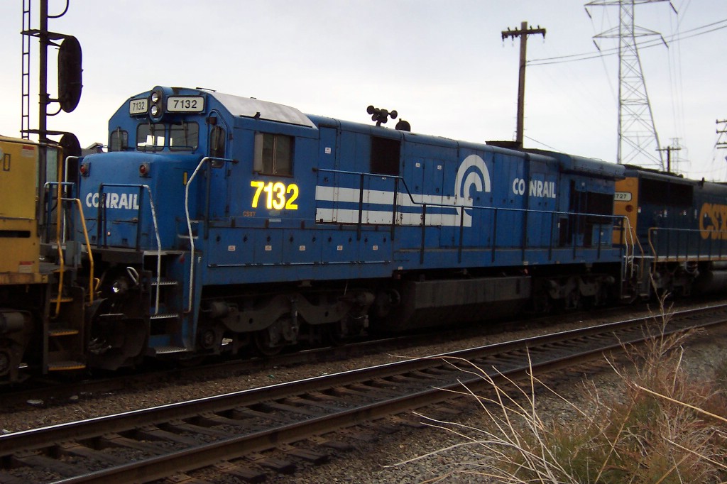 CSX 7132 used to be an NS loco